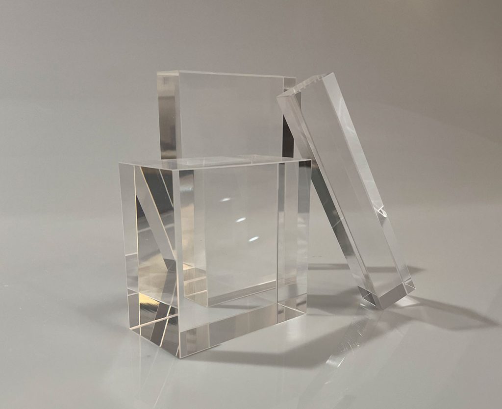 Metacrilato a medida. Todo tipo de artículos de metacrilato